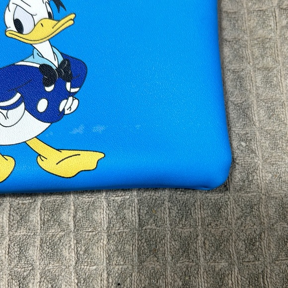 Buckle-Down | Other | Disney Donald Duck Id Card Wallet Holder Keychain ...